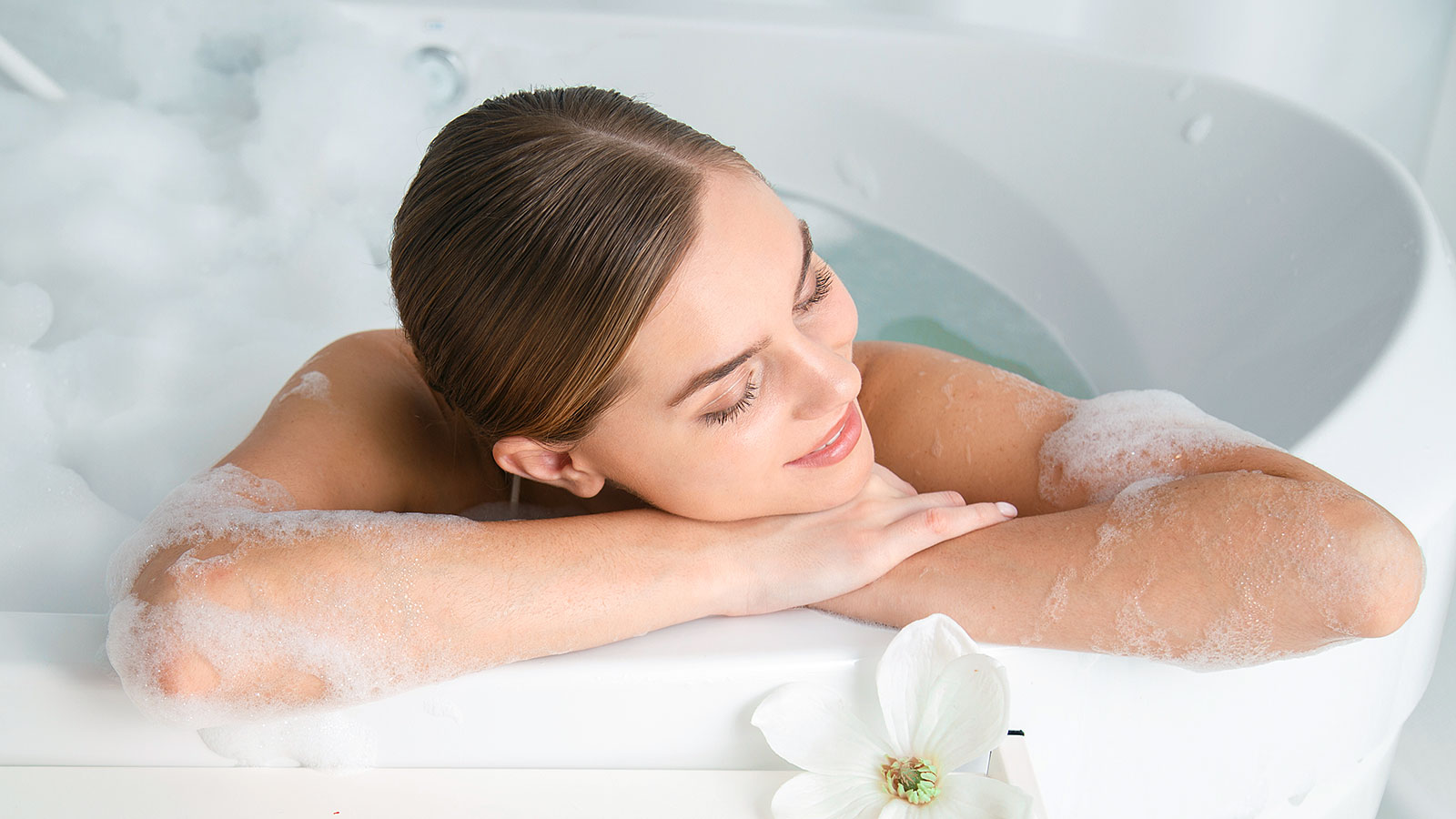 Science Agrees A Bubble Bath Is So Much Better For Your Mental Health Science Agrees A Bubble Bath Is So Much Better For Your Mental Health